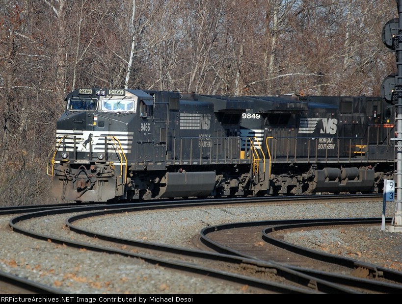 NS 9466 heads west at CP Burn